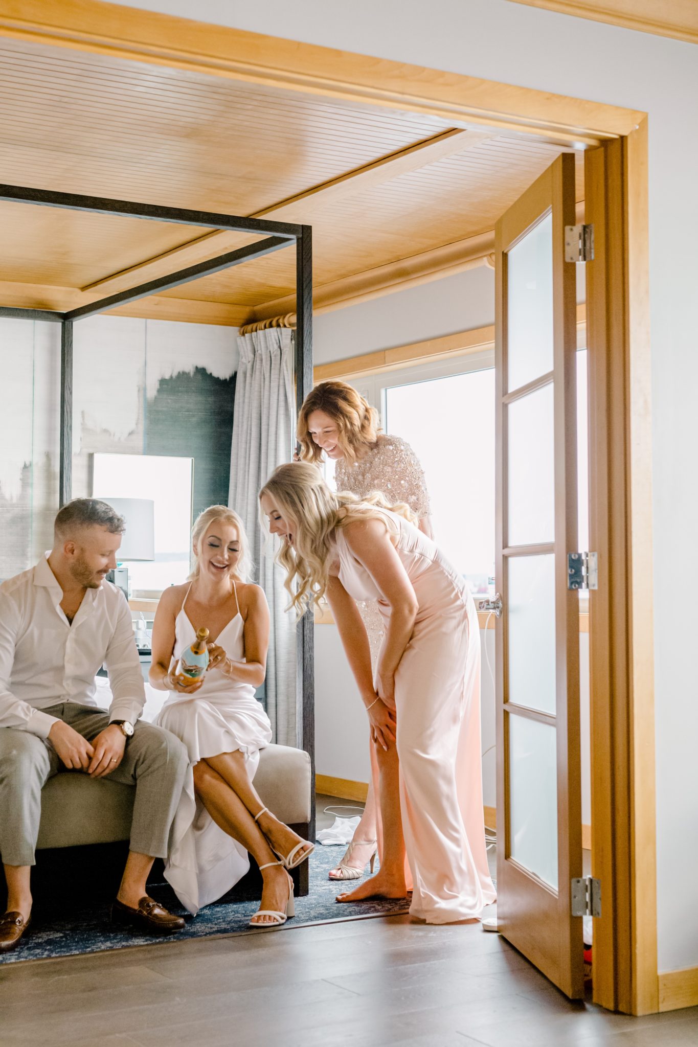 Edgewater Hotel Wedding-Seattle Waterfront Wedding Venues